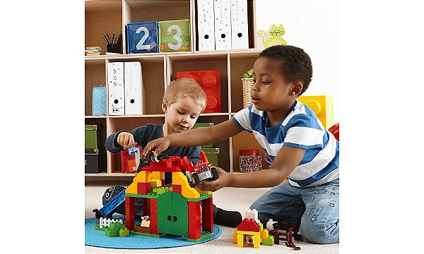 Lego Education 45007 - Grande Fazenda - JetPlay ® Online - Soluções ...