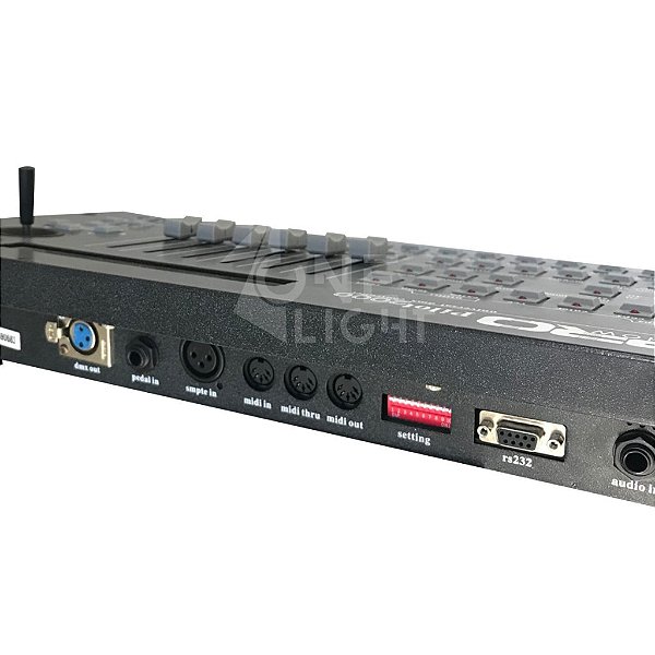 MESA PILOT PRO LIGHT 2000 - A MAIOR LOJA VIRTUAL DE ILUMINAÇÃO DO BRASIL