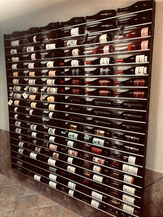 Exposição Distinta: Adega de Parede para 120 Garrafas de Vinho ...