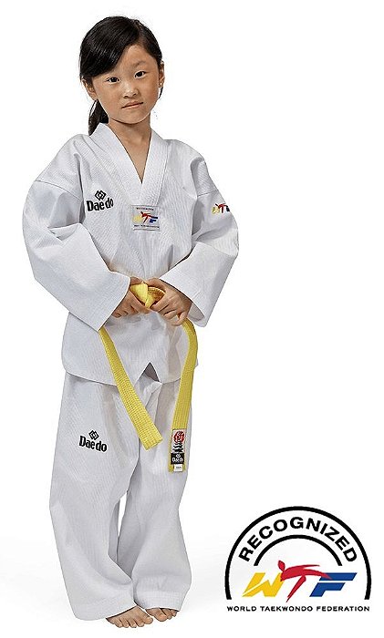Dobok Kimono Taekwondo Daedo FIT Infantil Gola Branca com faixa WT ...