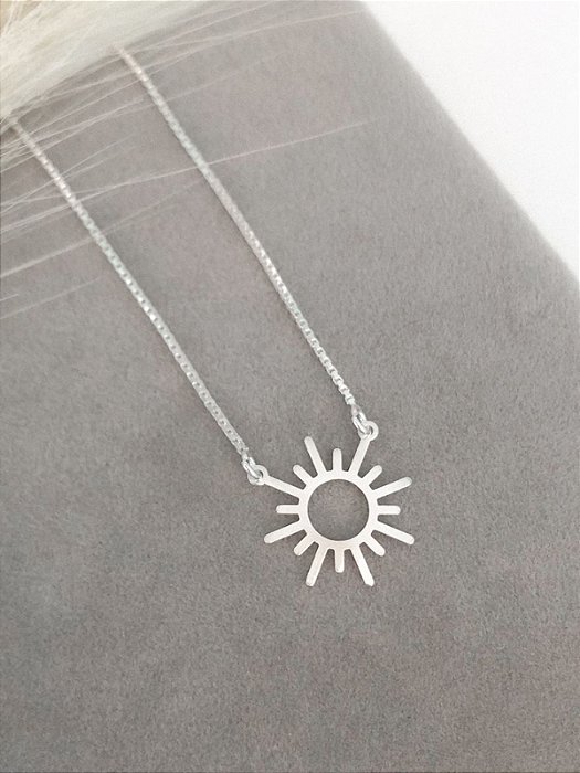 Colar Sol Vazado - Prata 925 - Cor de Marte