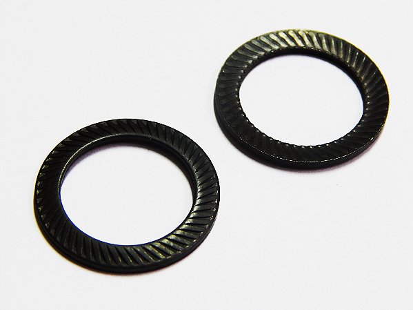 LUTEC | ARRUELA ESTRIADA VS 18,0 MM DIN 410 - LUTEC Parafusos e Ferramentas