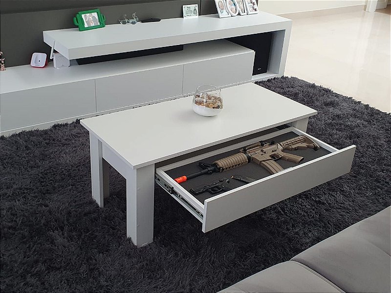 Móveis com exclusivo sistema de compartimento secreto