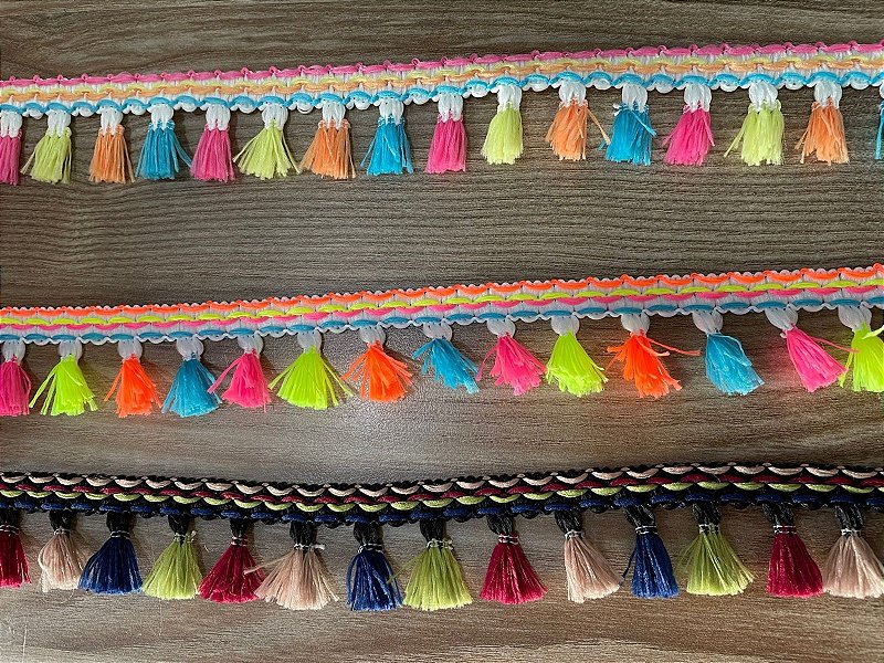 Franja Tassel Multicolor Poliéster 3,3 cm -10 metros - Top 3 Aviamentos