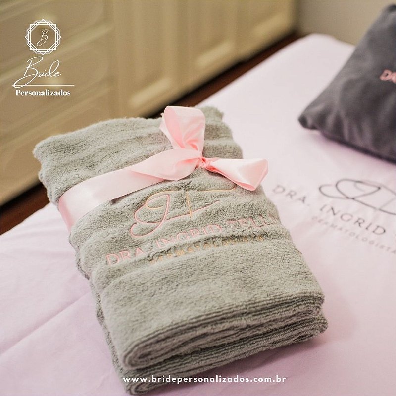 Toalha de banho personalizada com logomarca bordada - Bride ...