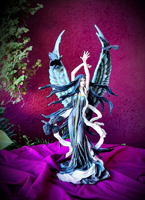 FADA DOS CORVOS POR NENE THOMAS, VERONESE - Arati