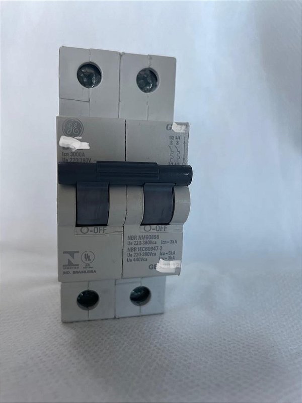 Disjuntor 70A Curva C 3KA 2P - GE - Engeluz E-commerce | Loja Virtual de Materiais Elétricos e ...