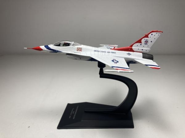 F-16 - THUNDERBIRDS - 1:100 (5) - Loja Águias de Aço
