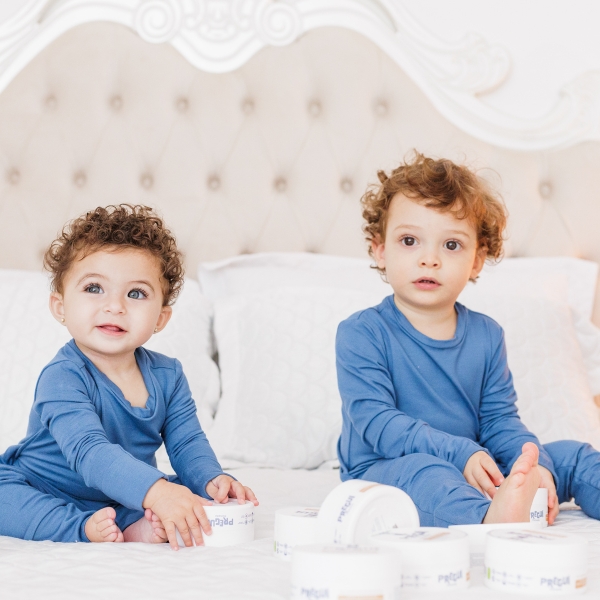 Macacão zem zíper e sem botões - Preguí