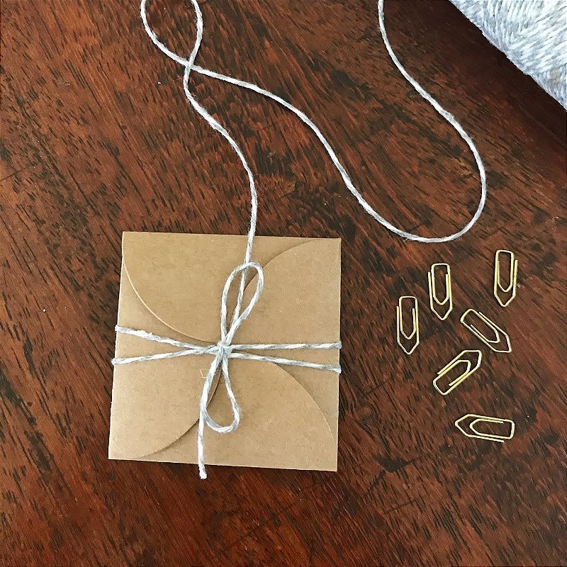 Mini Envelope Kraft com cordão - Papelaria Personalizada e Embalagens ...