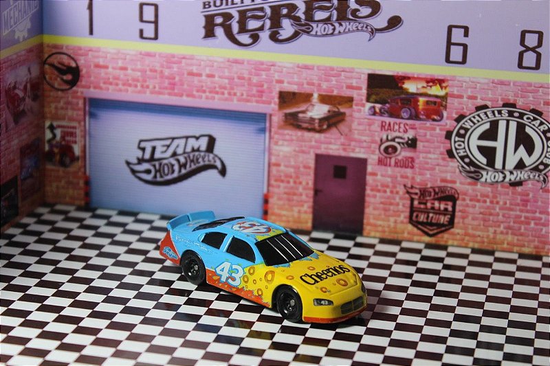 Nascar #43 Cheetos - Minicars Brasil