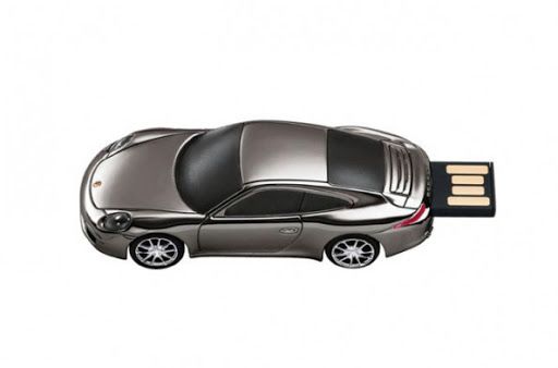 PEN DRIVE USB 911 CARRERA ( 8 G) - Boutique Porsche Center Belo Horizonte