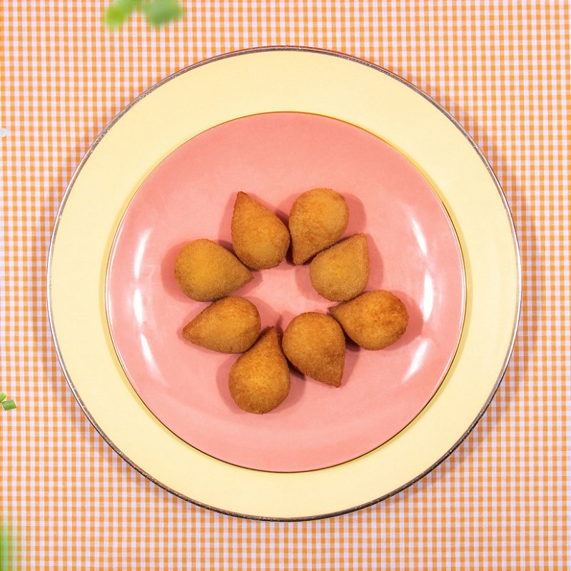 Mini Coxinha de Frango 🐔 - Caixa Gourmet - Comemore do seu jeito