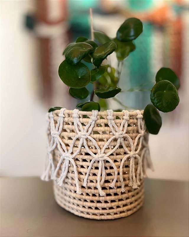 Cachepot Soft com Macrame e Palha de Carnaúba| 22 cm x 22 cm - Produtos ...