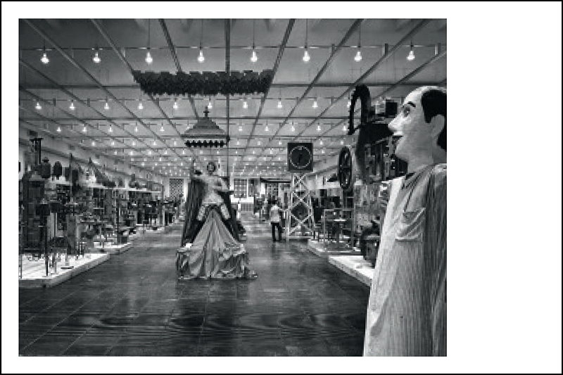 CARTÃO-POSTAL VISTA DA EXPOSIÇÃO A MÃO DO POVO BRASILEIRO - HANS GUNTER ...