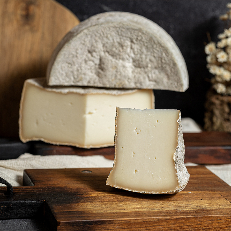 Gigante do Bosque Casca Florída - Queijo Artesanal de Cabra 200g ...