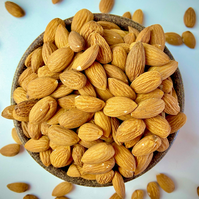 Amêndoa sem Casca Crua Graúda 23/25 Americana- 22,68kg - Empório Aruna
