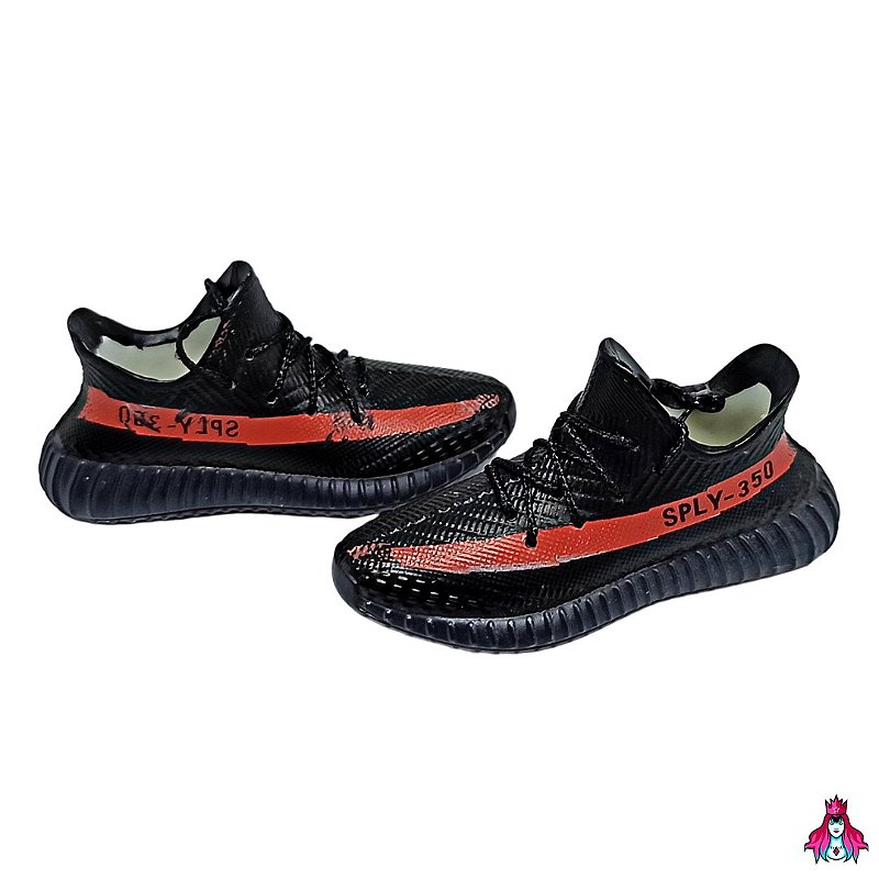 Mini Sneakers Yeezy Boost 350 cor Preto Preto & Laranja - Custom Shop