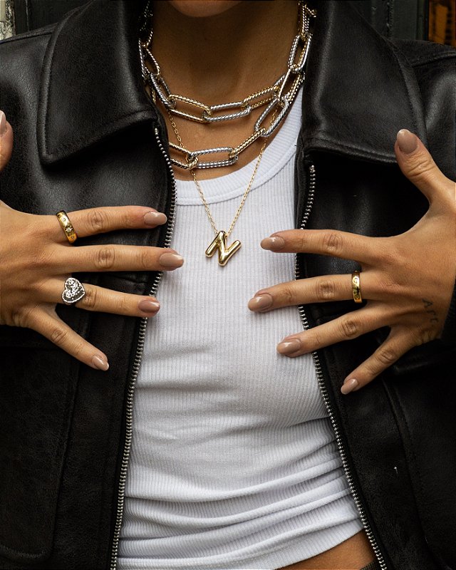 Colar Letra Lisa Bubble - Naty Bernardes Semijoias e Acessórios