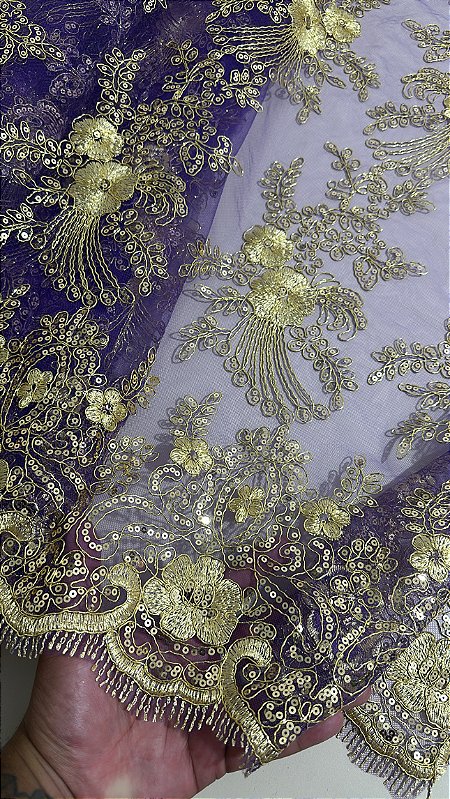Tule Roxo com Dourado Paetê Luxo - Báraò Tecidos