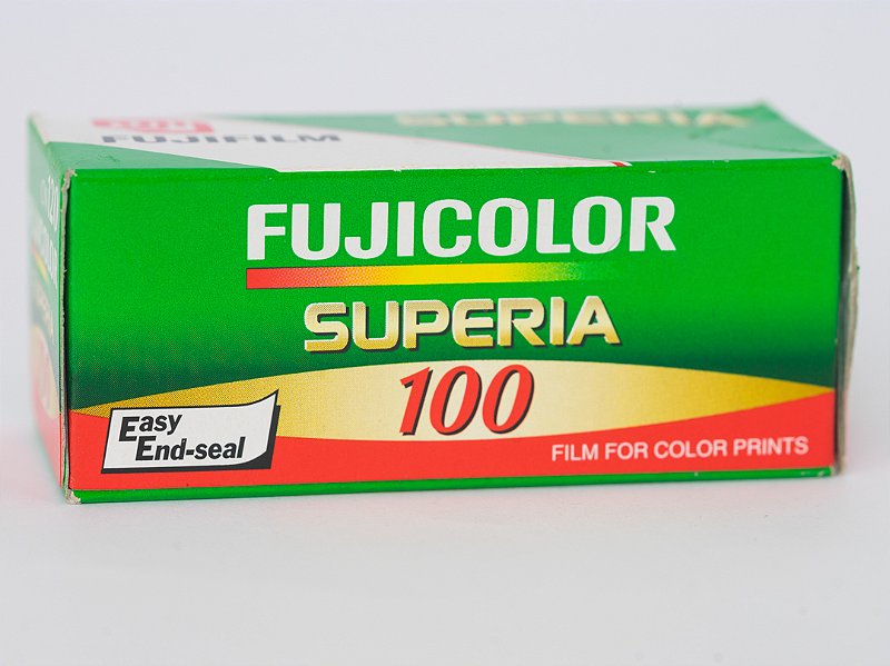 Filme 120 - Fujifilm Superia 100 - 2006 - ISO 100 - Foto com Filme