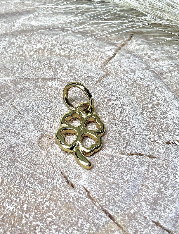 Trevo Ouro - Déa Fios de Crochê