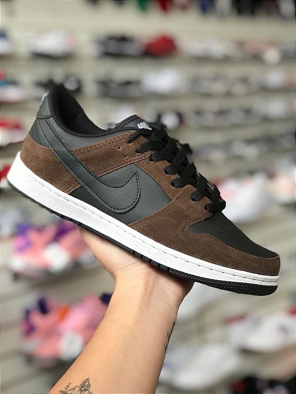 Nike Dunk Low Preto e Marrom - Moda Brás