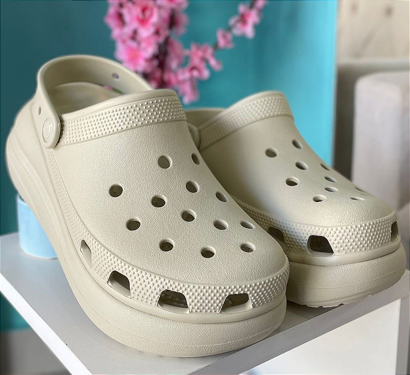 Sandália Crocs Classic Crush Clog BONE - Fofoti Store