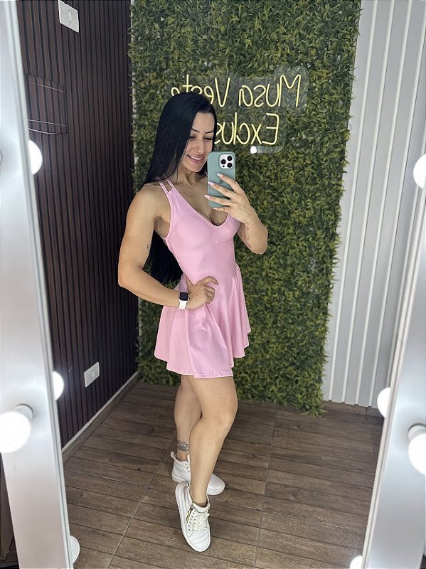 Macaquinho Vestido Tradicional Emmy -Rosa (Veste M/G/GG - LOJA EXCLUSIVA