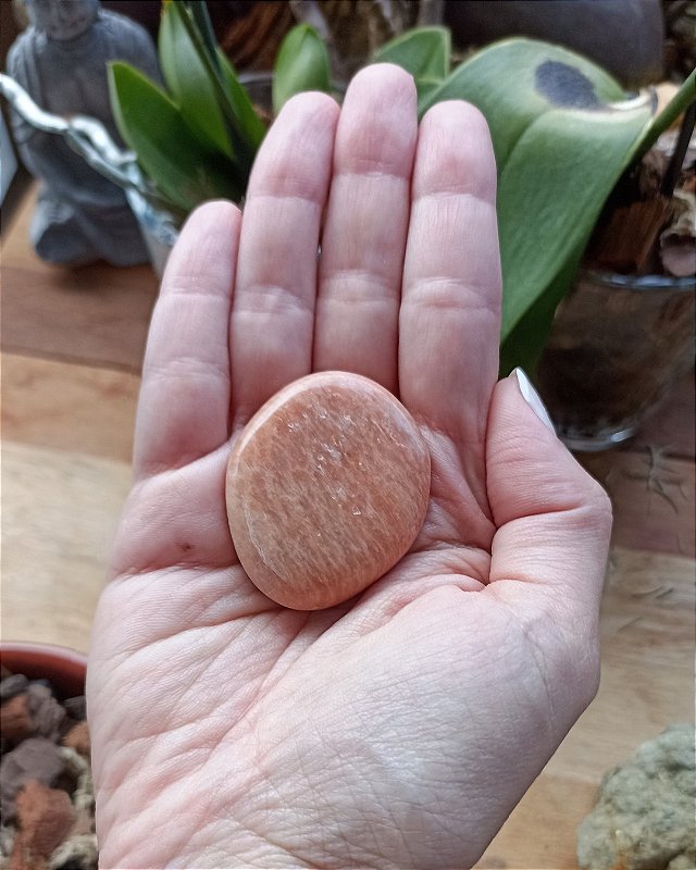 feldspato salmão, pedra semi preciosa, cristal - Somos Naturais