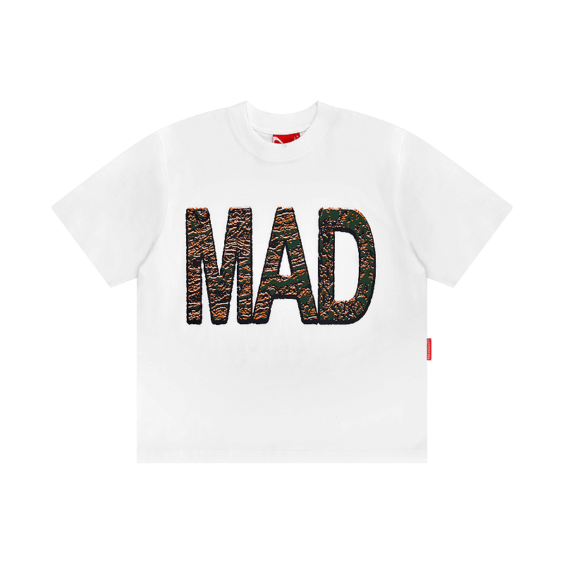 Camiseta MAD Enlatados Camo Script Off White - Seyer Company