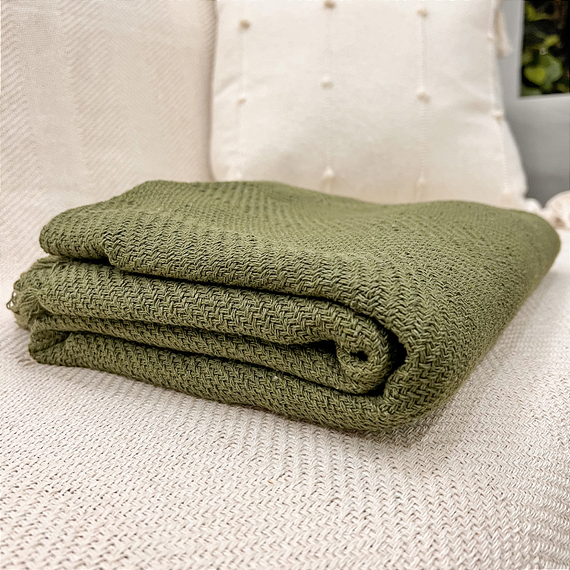 Manta Decorativa Artesanal Frade Verde 1,20 x 1,80 - Cantu Decor ...