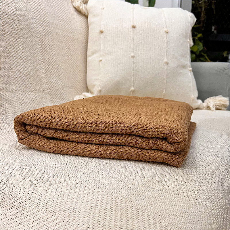 Manta Decorativa Artesanal Frade Marrom 1,20 x 1,80 - Cantu Decor ...