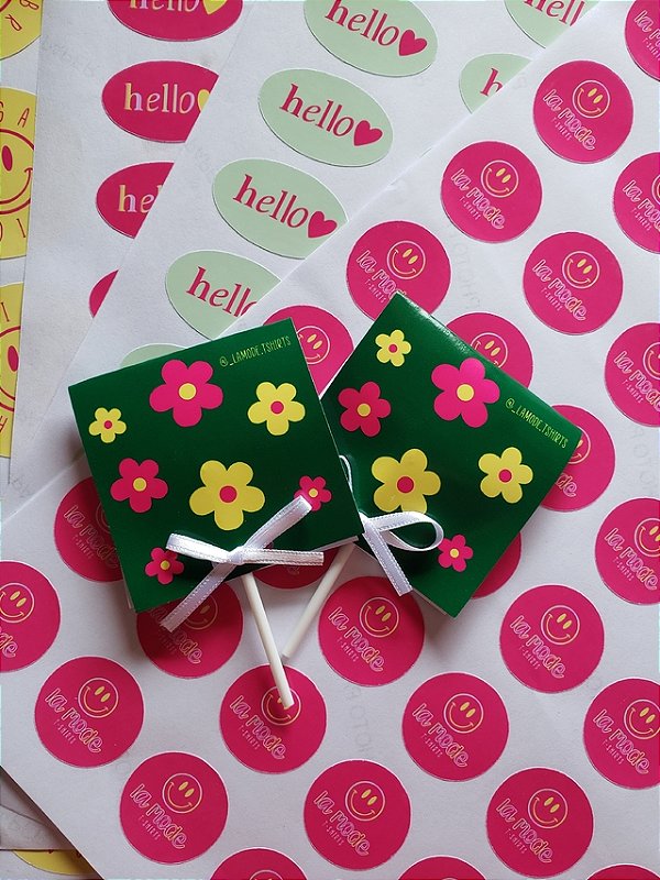 24 Pirulitos Personalizados - Andy Almeida Designer