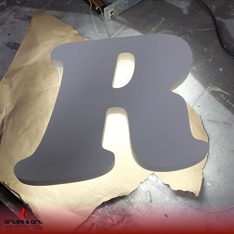 Letra em PVC com Retroiluminação - Artes e Art