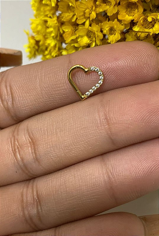 Coração titânio pvd gold cravejado 1.2mm x 8mm - Ideal Piercing