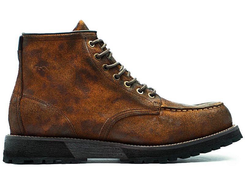 Bota Masculina Moc Toe Cano Médio Couro Camurça | Barcelona Design ...