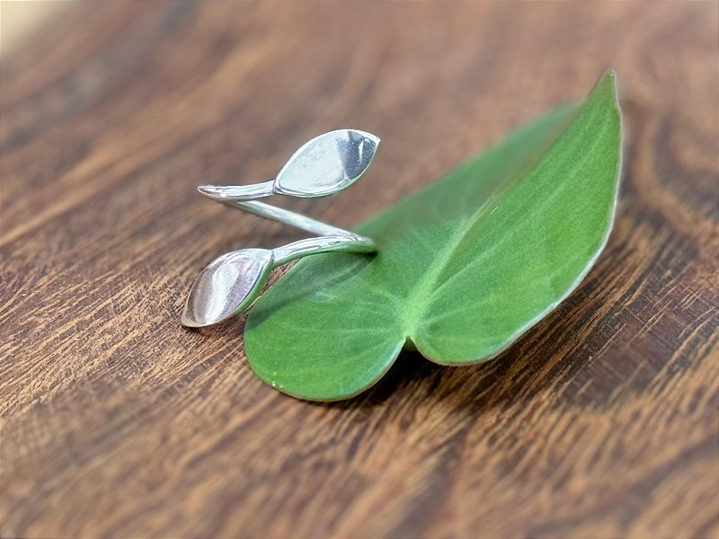 ANEL FOLHAGEM PRATA - Atelier Lu Guerra - Design exclusivo em prata 950