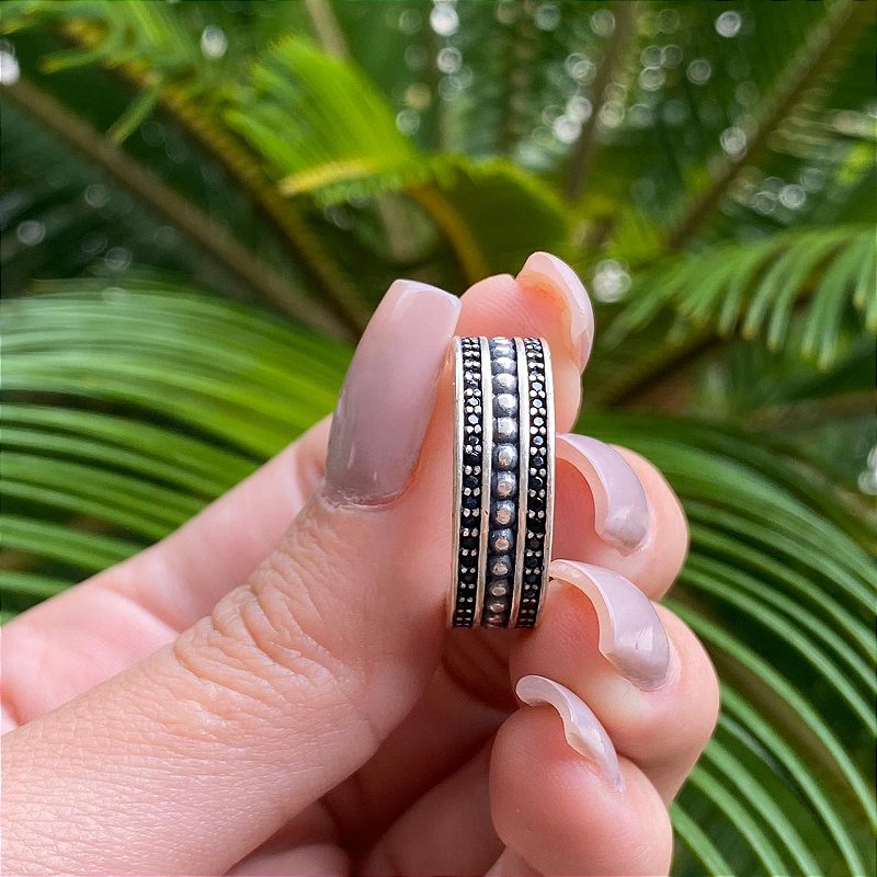 ANEL ALIANÇA PANDORA PRATA 925 COM ZIRCONIAS NEGRAS - Veneza Rio