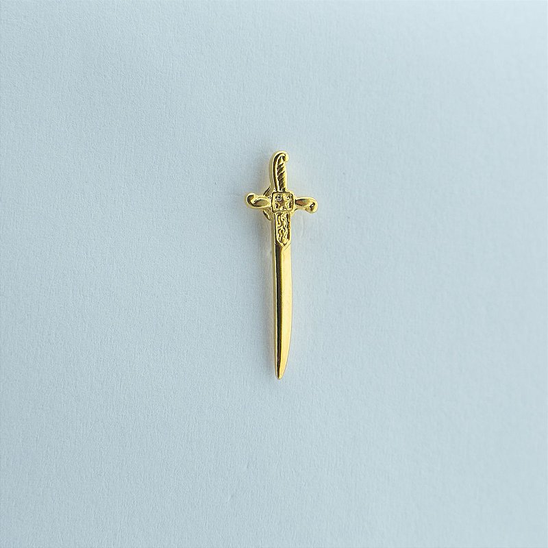 BT-210-D - Pin Mini Joia Porta Espada Dourado - Pelegrini Linha Maçonaria