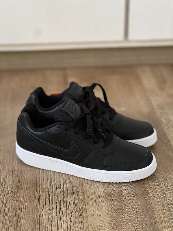 NIKE EBERNON LOW (black/white) - Corre de Rua
