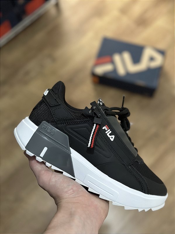 FILA TORMO (black/white/red) - Corre de Rua