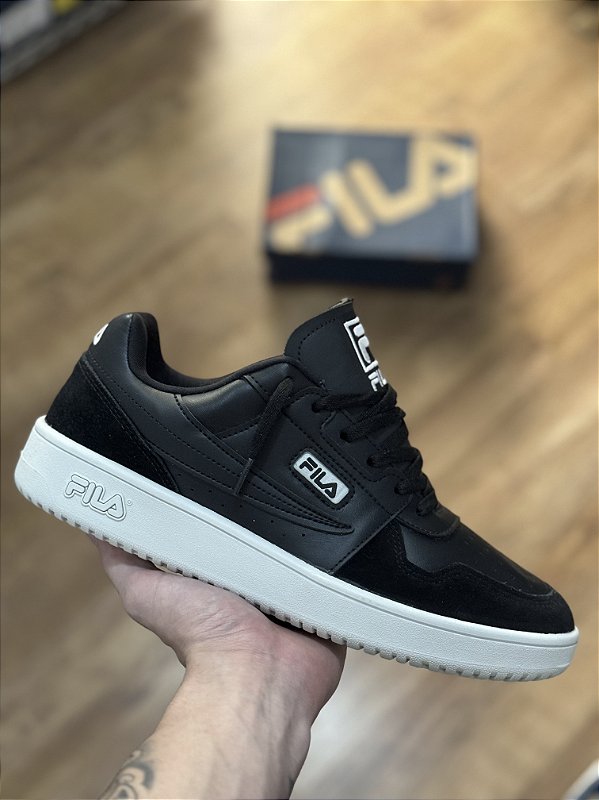 FILA ARCADE LOW PRETO (couro/camurça) - Corre de Rua