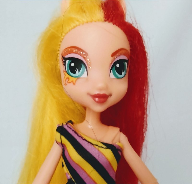 My little pony Equestria girl Sunset Shimmer usada - Taffy Shop - Brechó de brinquedos