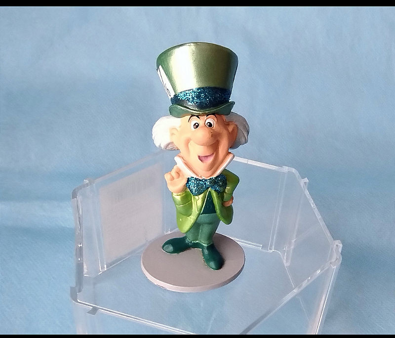 Miniatura Disney Chapeleiro Maluco de Alice no.paus de maravilhas ...