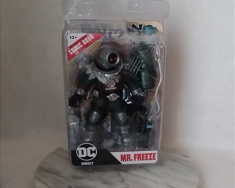 Boneco figura de ação Mcfarlane Mr. Freeze Fighting The Frozen dc Page ...