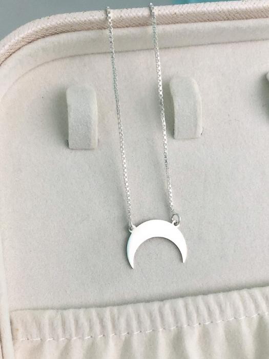 Colar Lua Invertida - Prata 925 - Cor de Marte