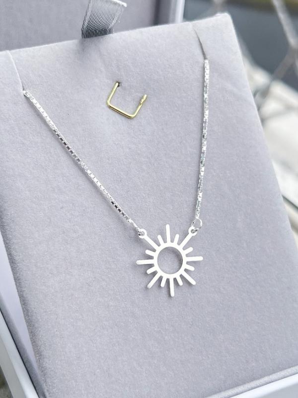 Colar Sol Vazado - Prata 925 - Cor de Marte