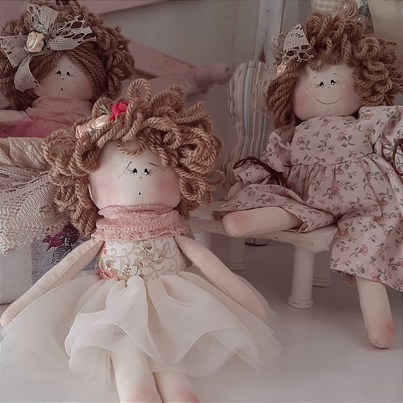 Boneca Maisa - Ateliê Quartinho Encantado